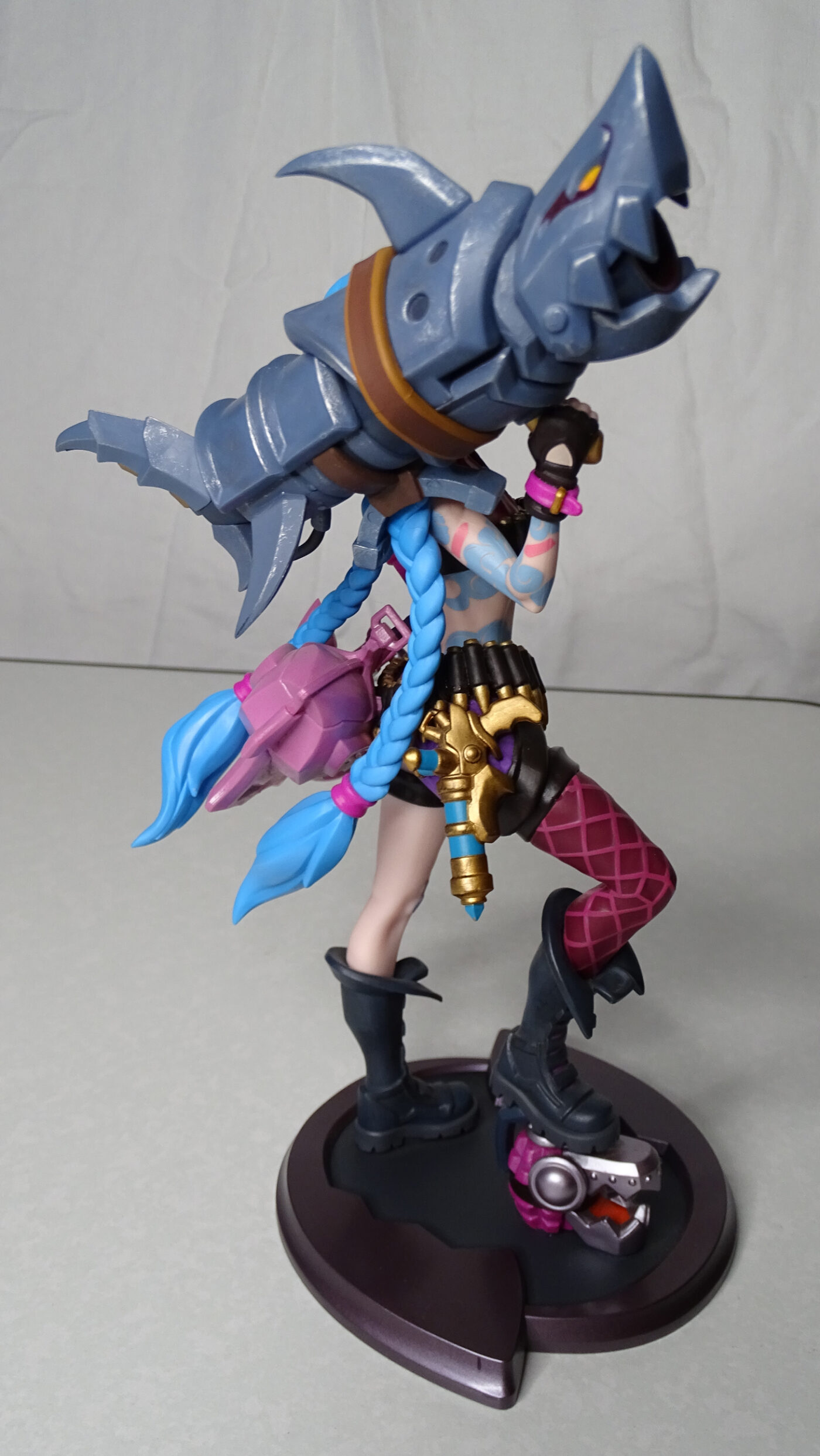 League of Legends Jinx Unlocked Figure Review | hXcHector.com