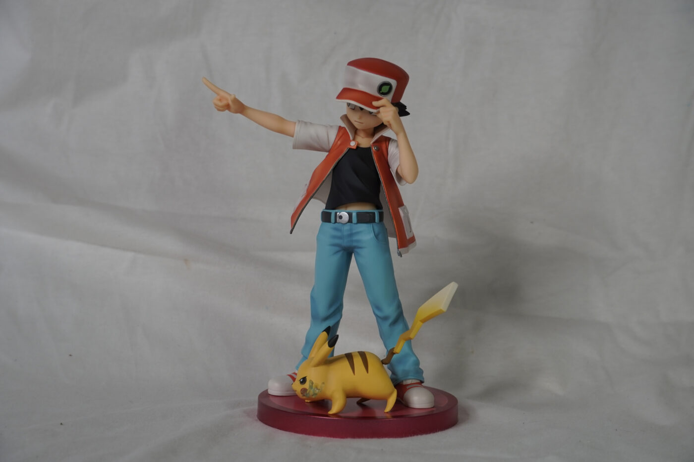 Pokemon Trainer Red with Pikachu Kotobukiya ARTFXJ Figure Unboxing ...