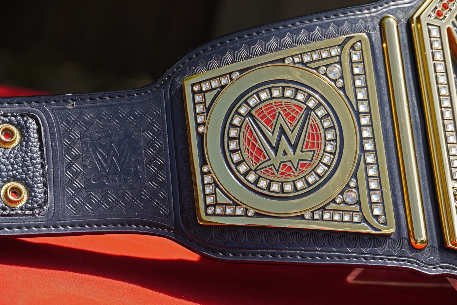 WWE Championship 2014 Kids Replica Review - WWE Shop | hXcHector.com