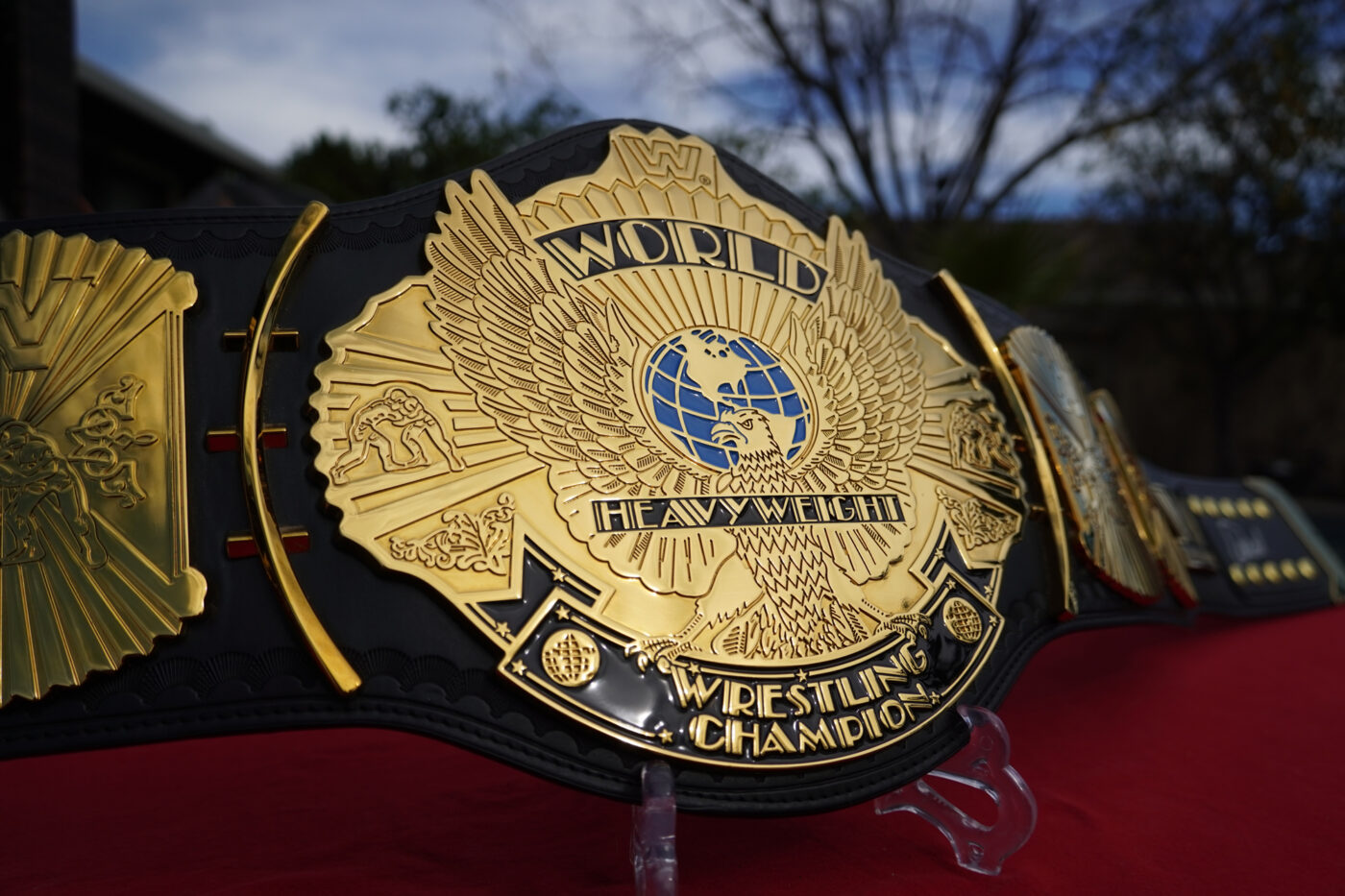 WWE Winged Eagle Replica Review - WWE Shop | hXcHector.com