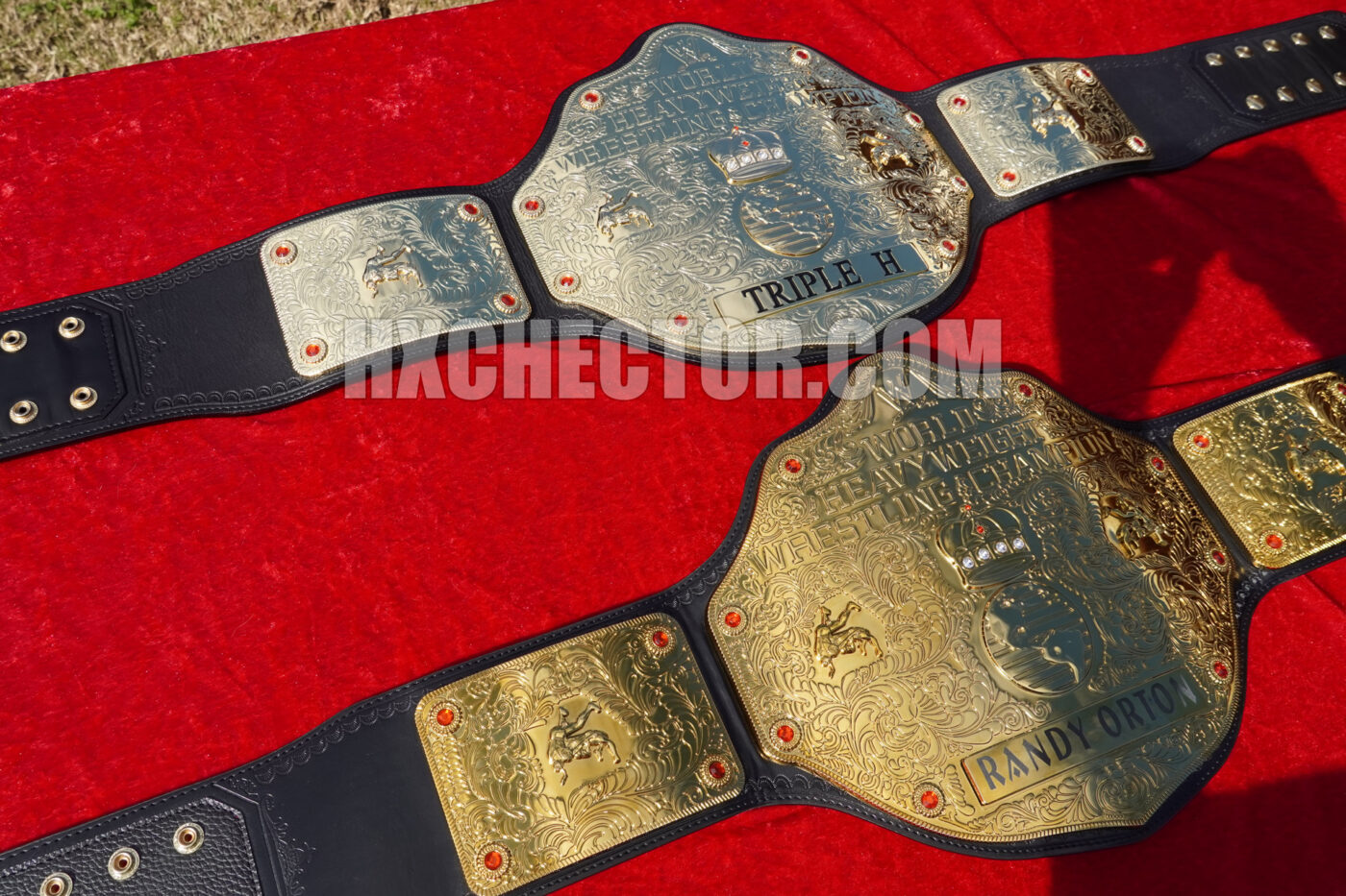 WWE World Heavyweight Championship Replica Comparison - Ultra Deluxe vs ...